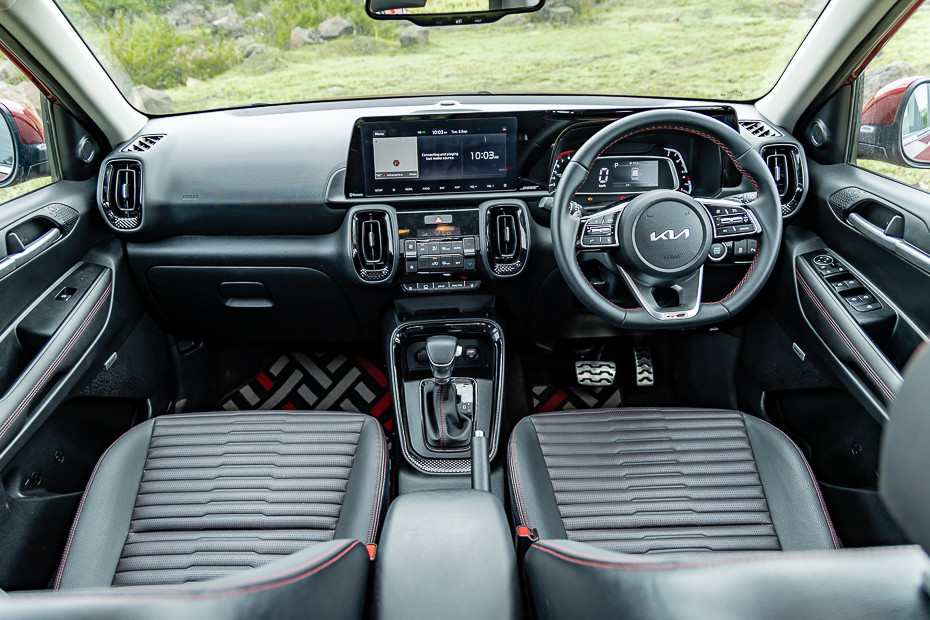 Kia Sonet New vs Old: Exterior, Interior, Engines, And Features ...