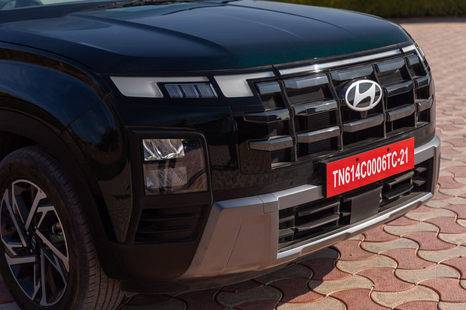 2024 Hyundai Creta Facelift Variant-wise Features Detailed | CarDekho.com