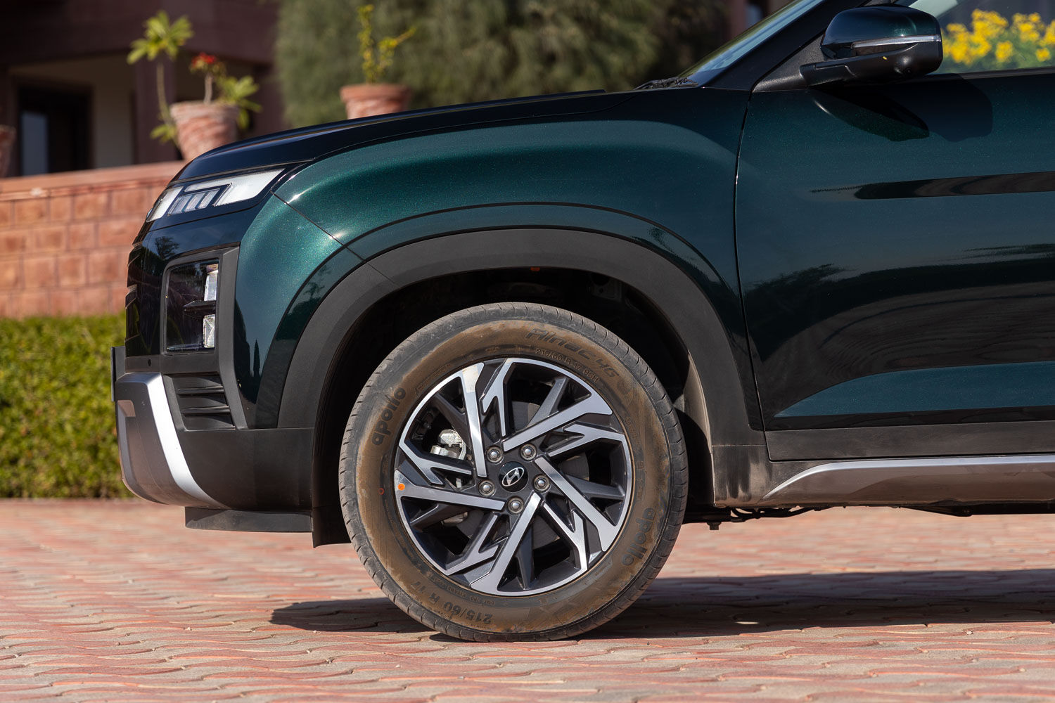 2024 Hyundai Creta: New vs Old | CarDekho.com