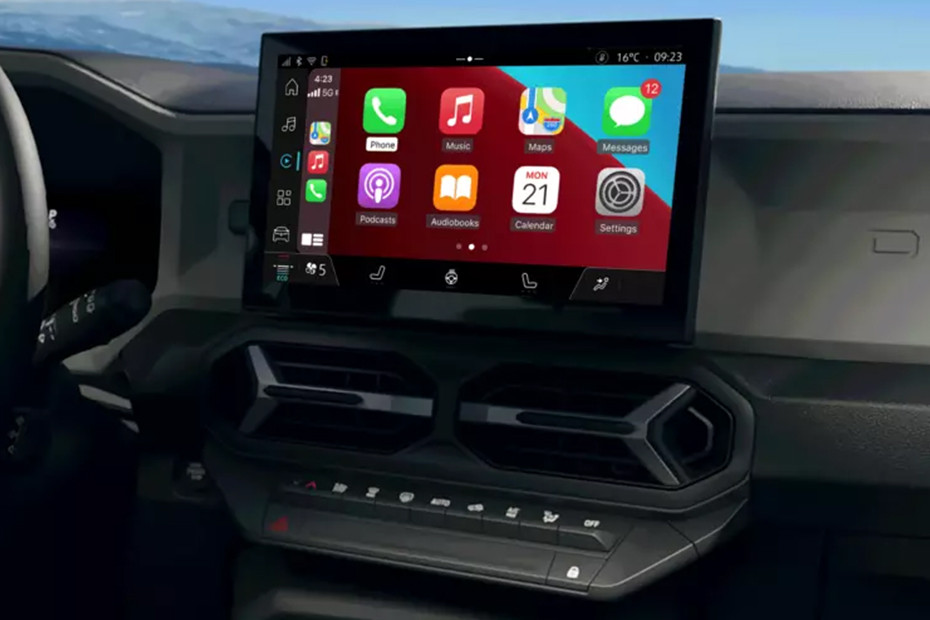 7 New Tech Features On Board The 2024 Renault Duster Explained: 10-inch ...