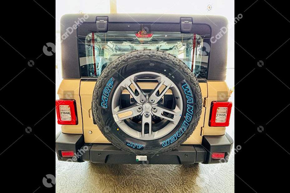 Mahindra Thar Earth Edition Detailed In 5 Images: Design, Features ...