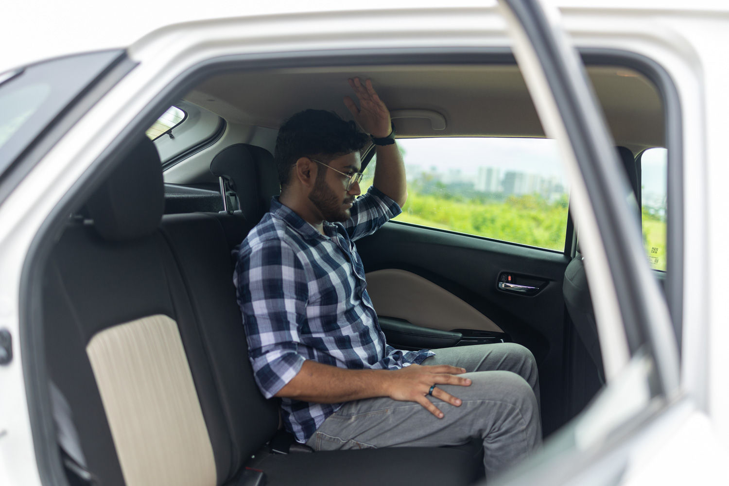 Toyota Glanza Price - Features, Images, Colours & Reviews