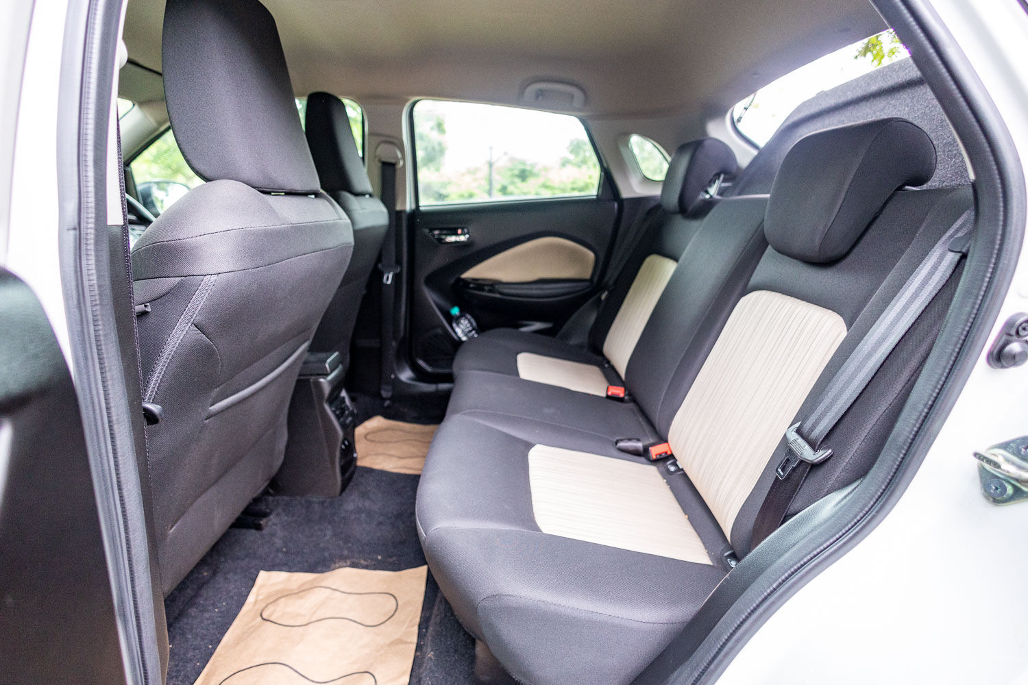 Toyota Glanza Price - Features, Images, Colours & Reviews