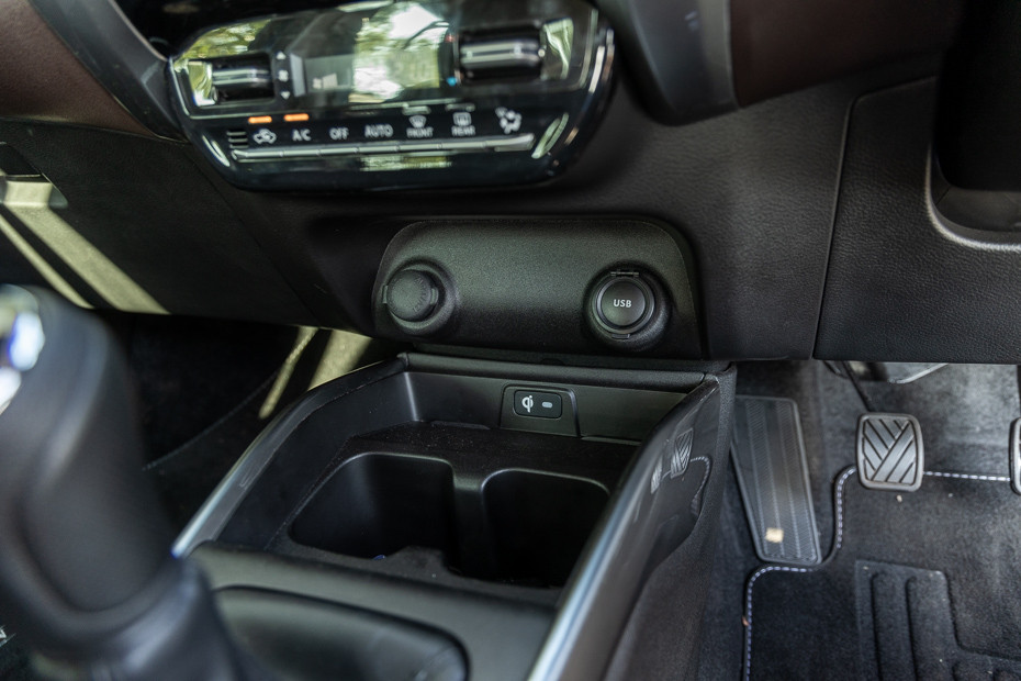 Toyota Urban Cruiser Taisor Variant-wise Features Detailed | CarDekho.com