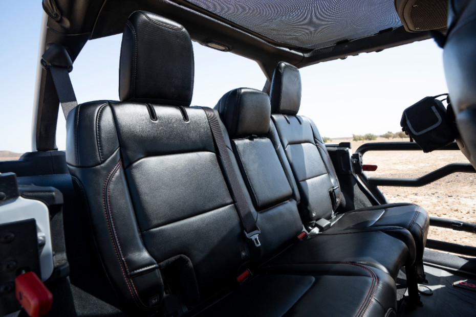 Jeep Wrangler Price - Features, Images, Colours & Reviews