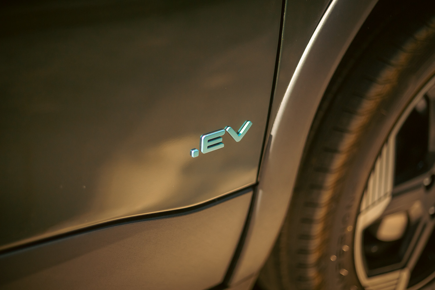 Tata Punch EV Real-world Fast Charging Test | CarDekho.com