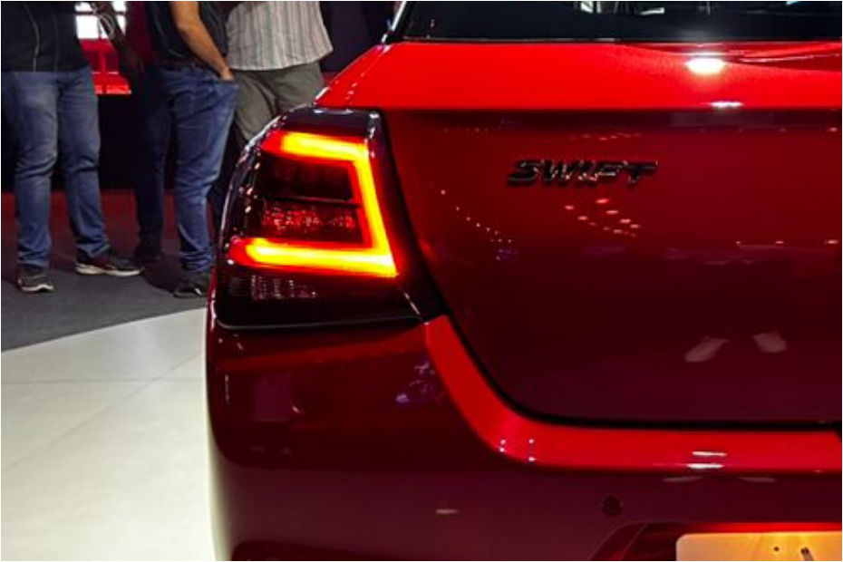 2024 Maruti Swift vs Old Swift: Key Changes Explained | CarDekho.com