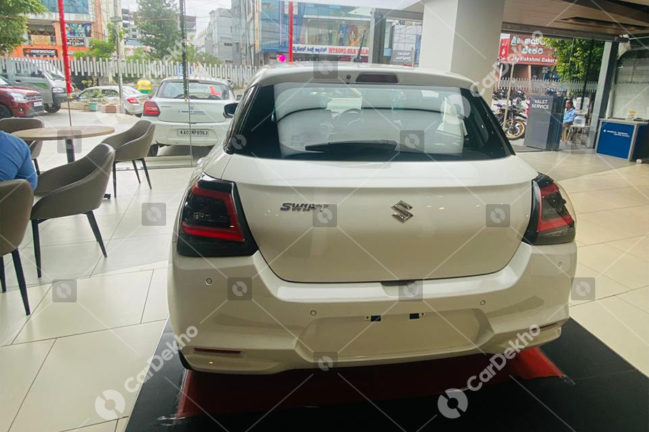 2024 Maruti Swift Zxi Variant Explained In 7 Images | CarDekho.com