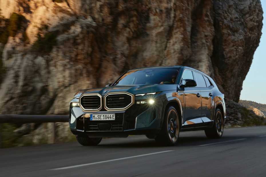 Watch: Plug-in Hybrid Tech In Cars Explained | CarDekho.com