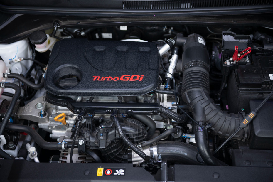 Tata Altroz Racer R1 vs Hyundai i20 N Line N6: Exterior, Interior ...