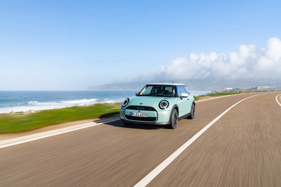 Bookings For The New Petrol-Powered Mini Cooper S Commence In India ...