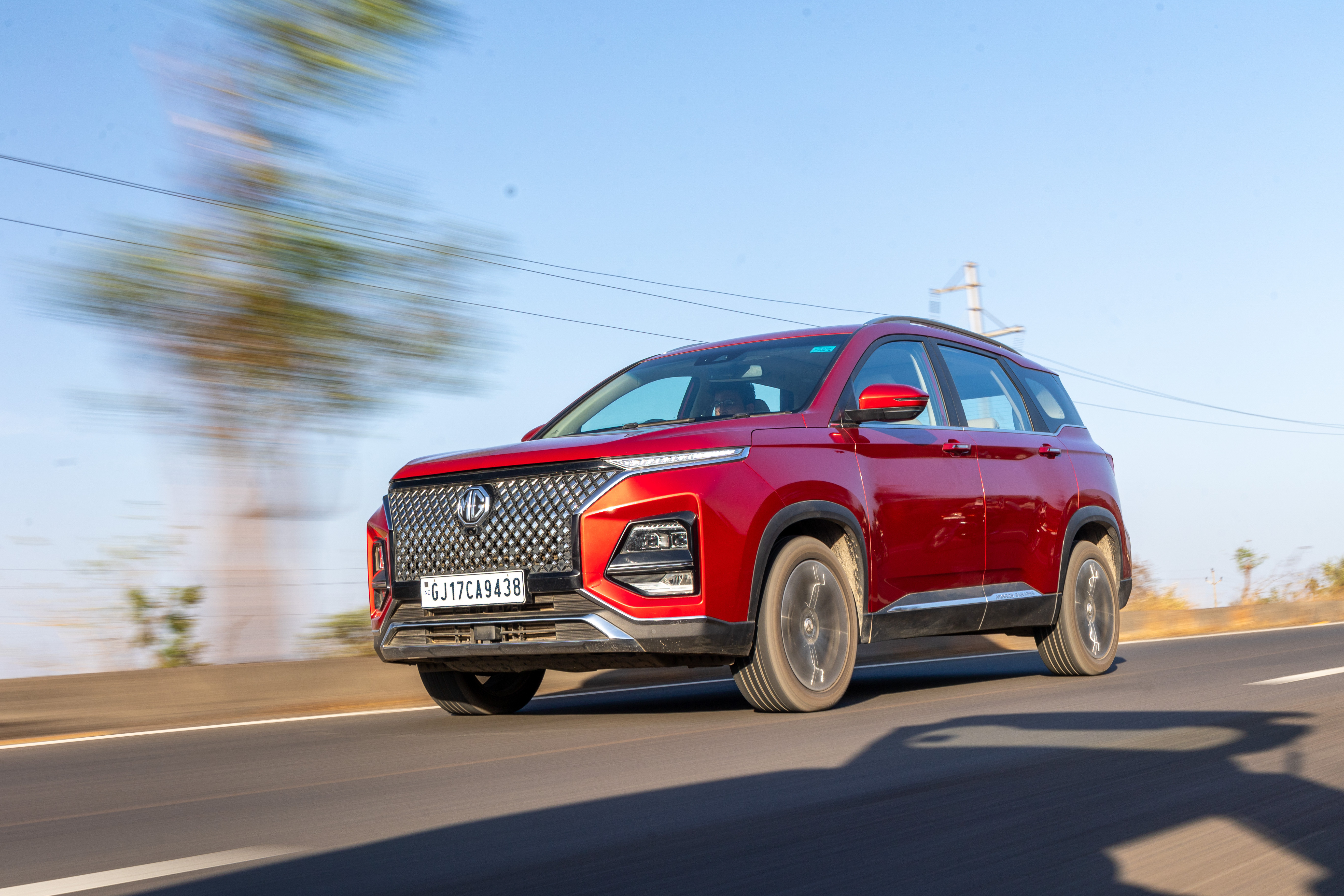 MG Hector Price 2025, 5 seater SUV Images, Colours & Reviews