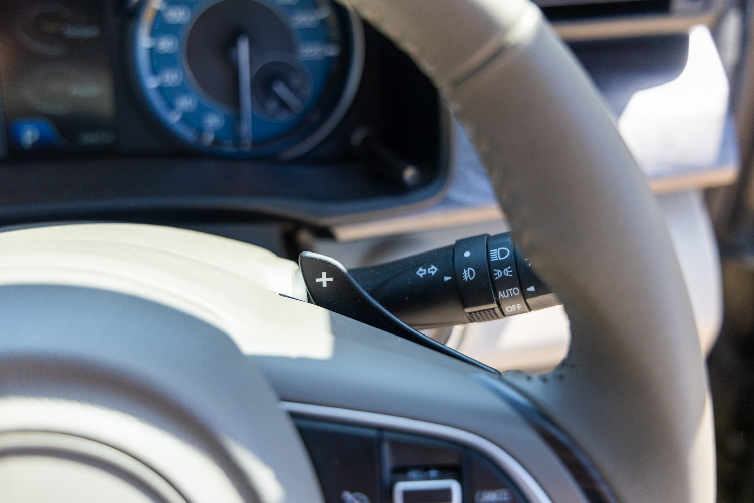 Toyota Rumion Price - Features, Images, Colours & Reviews