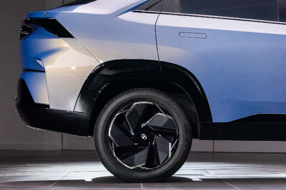 Tata Curvv EV Exterior Design Explained In 5 Images | CarDekho.com