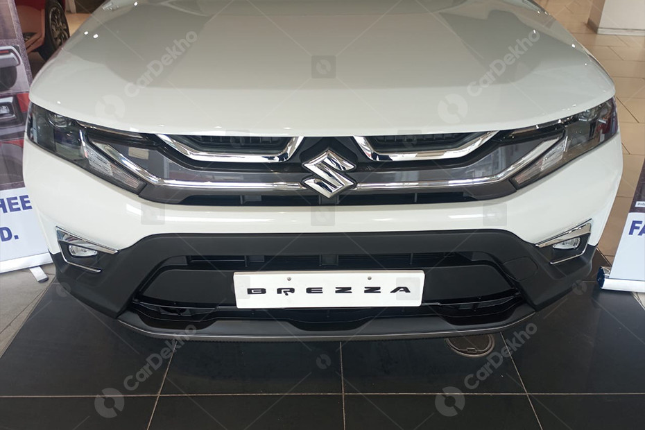 Maruti Brezza Urbano Edition Detailed In 7 Real-life Images | CarDekho.com
