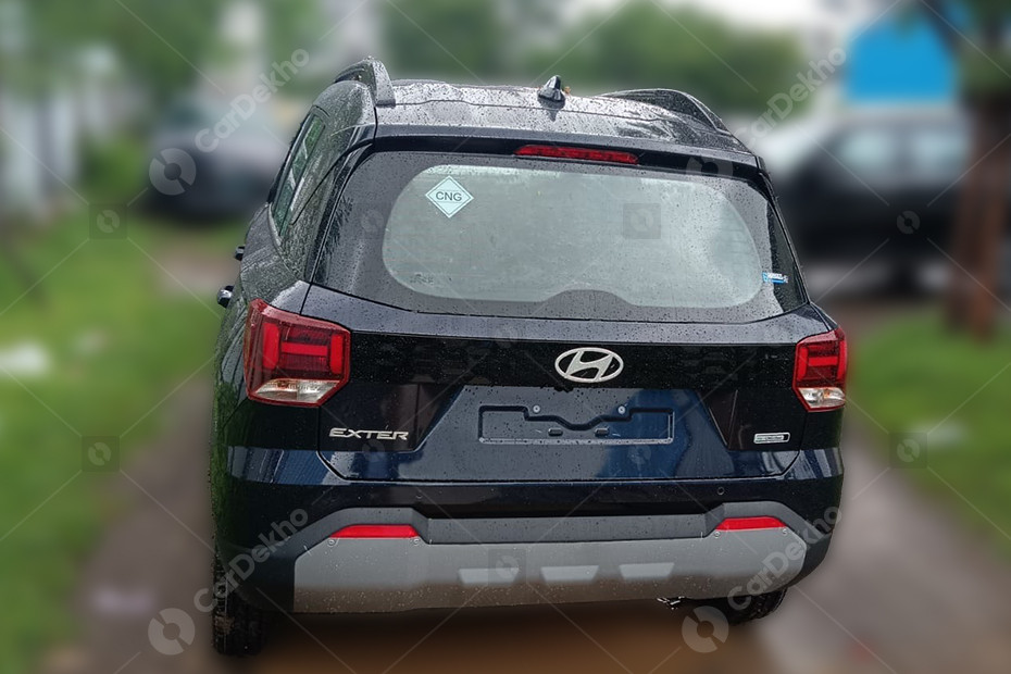 Hyundai Exter Dual-cylinder CNG Variant Explained In Real-life Images ...