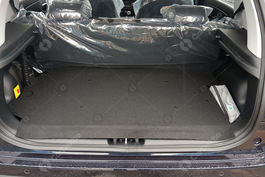 Hyundai Exter Dual-cylinder CNG Variant Explained In Real-life Images ...