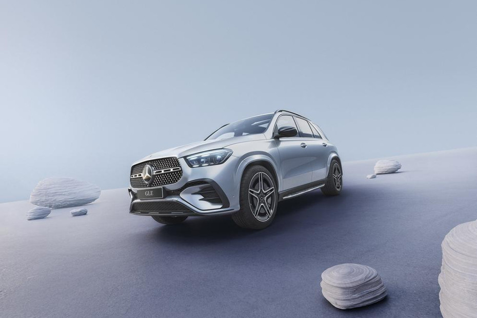 New Mercedes-Benz GLE 300d AMG Line Diesel Variant Launched, Priced At ...