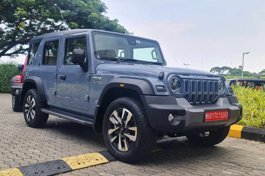 5 Door Mahindra Thar Roxx Variant-wise Colour Options Explained ...