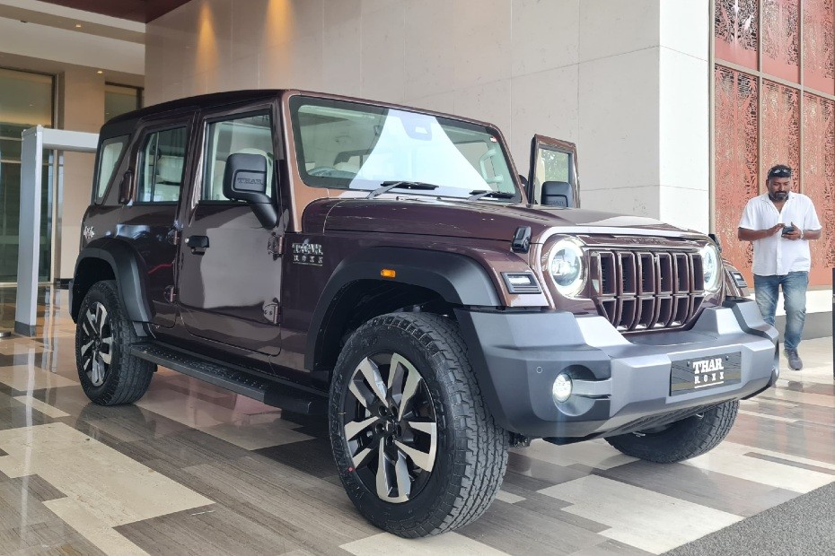 5 Door Mahindra Thar Roxx Variant-wise Colour Options Explained ...