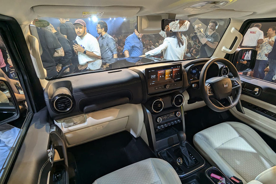 5 Door Mahindra Thar Roxx vs Mahindra Thar: Exterior And Interior ...