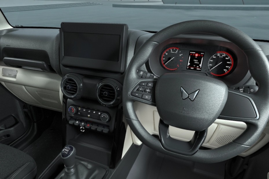 5 Door Mahindra Thar Roxx MX1 Base Variant Detailed In 10 Images ...