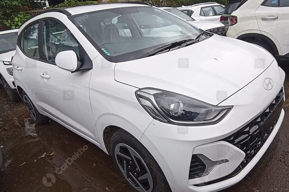 Hyundai Grand i10 Nios Dual-cylinder CNG Variant Explained In Real-life ...