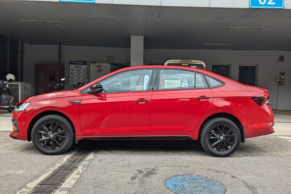 Skoda Slavia Monte Carlo Exterior, Interior, Features And Safety ...