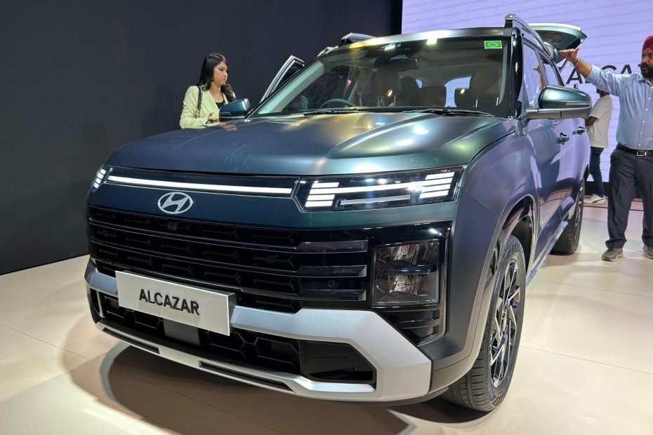 2024 Hyundai Alcazar Exterior Design Explained In 10 Images | CarDekho.com