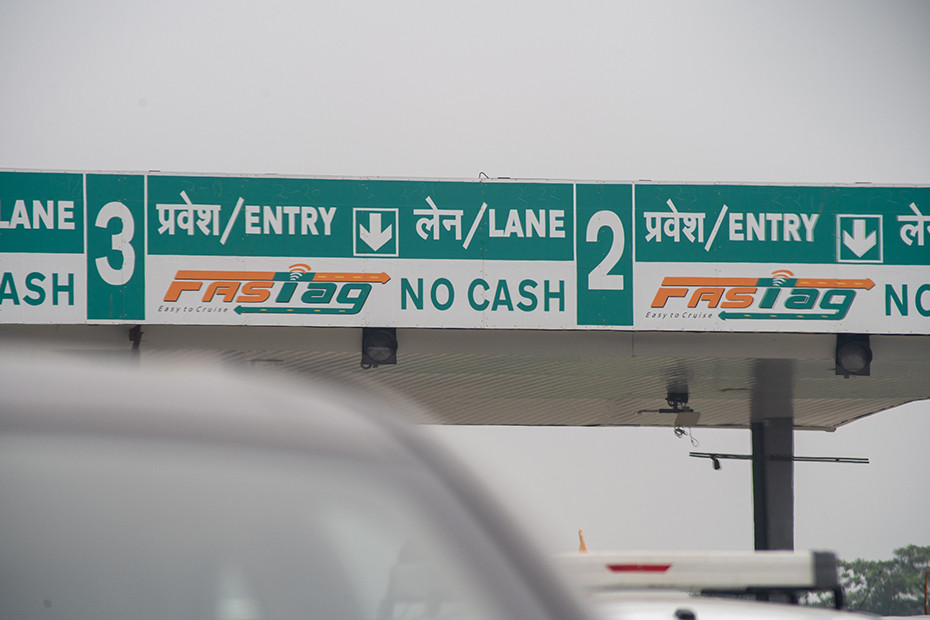 GPS-based Global Navigation Satellite System or GNSS Toll Collection ...