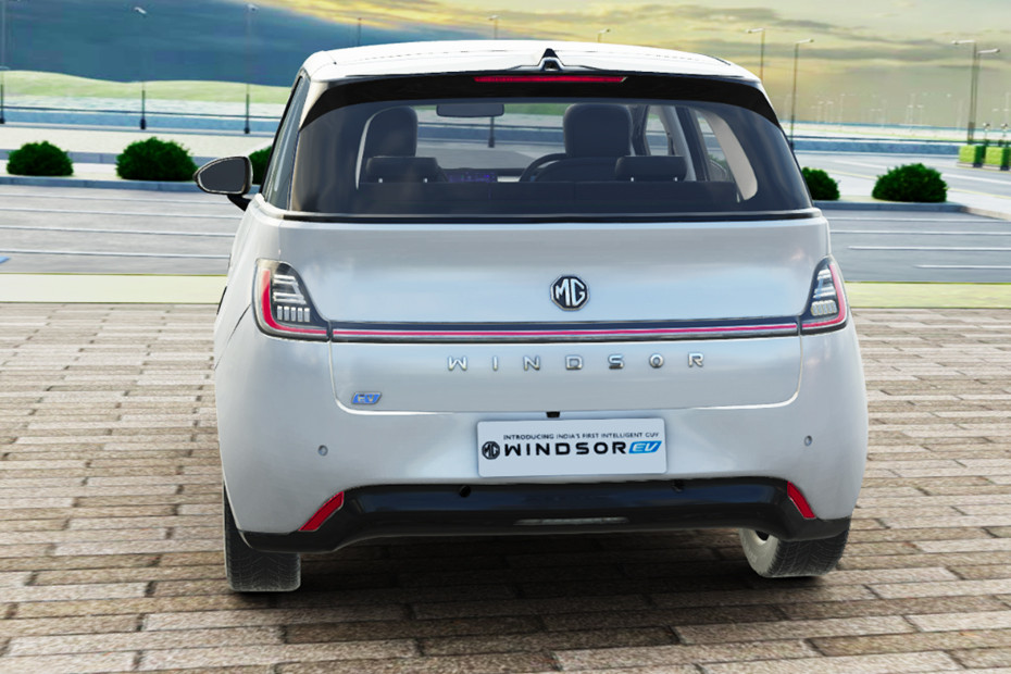 MG Windsor EV Base-spec Excite Variant Explained In 7 Images | CarDekho.com