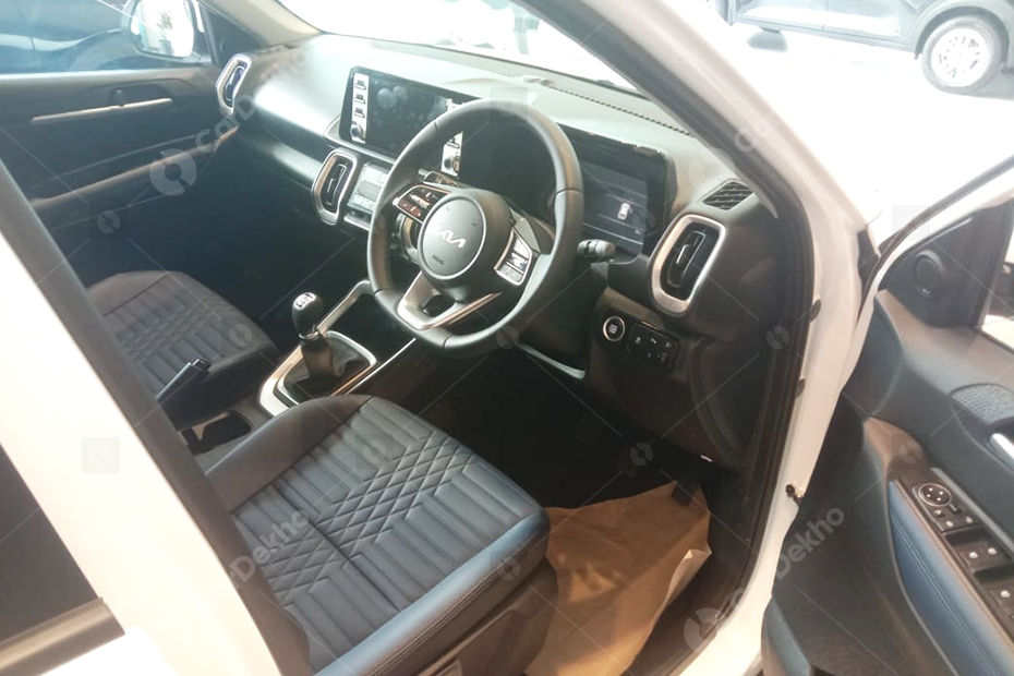 Kia Sonet Gravity Edition Explained In 8 Images | CarDekho.com