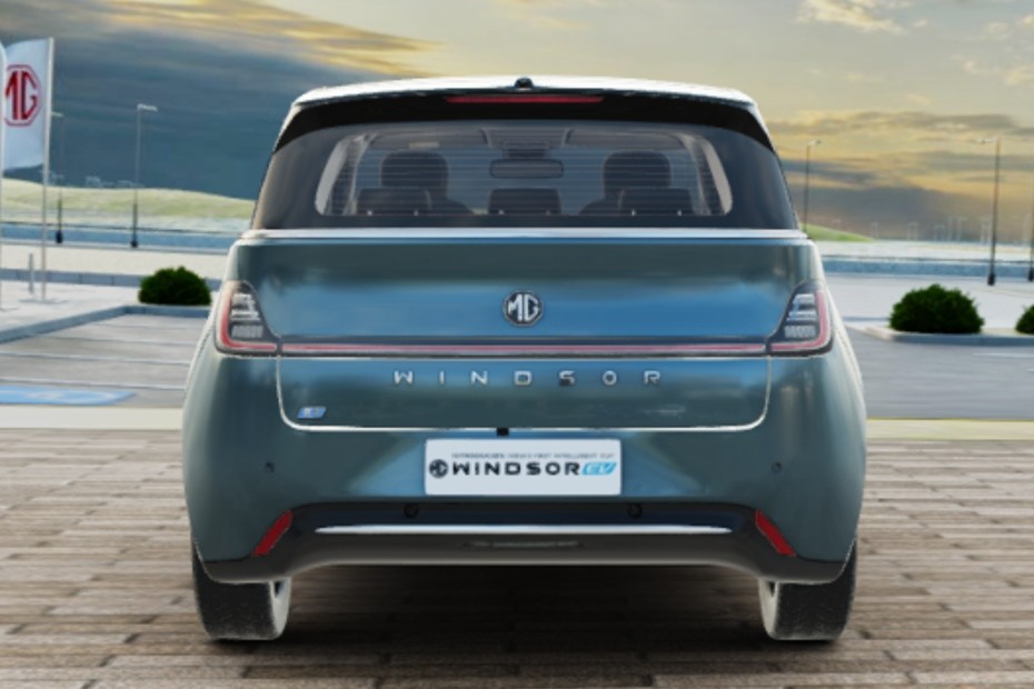 MG Windsor EV Excite vs Essence Variants: Images Comparison | CarDekho.com