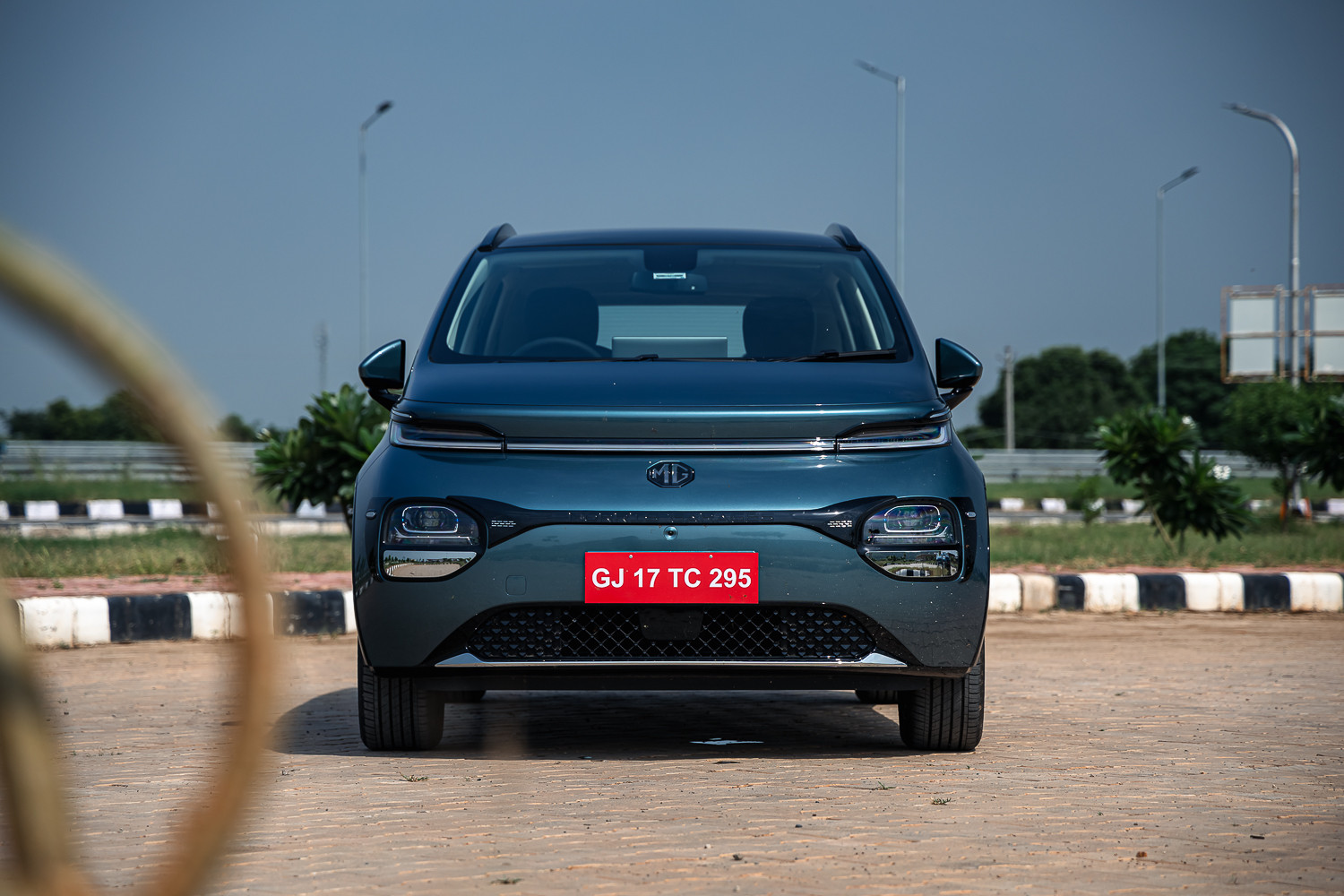 MG Windsor EV Price - Features, Images, Colours & Reviews