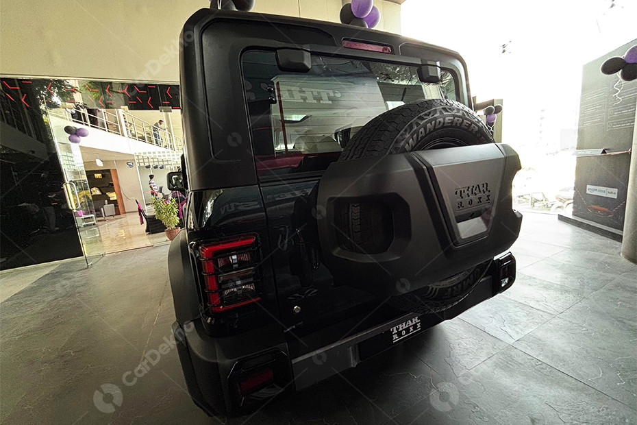Mahindra Thar Roxx AX5L Variant Explained In 15 Real Life Images ...