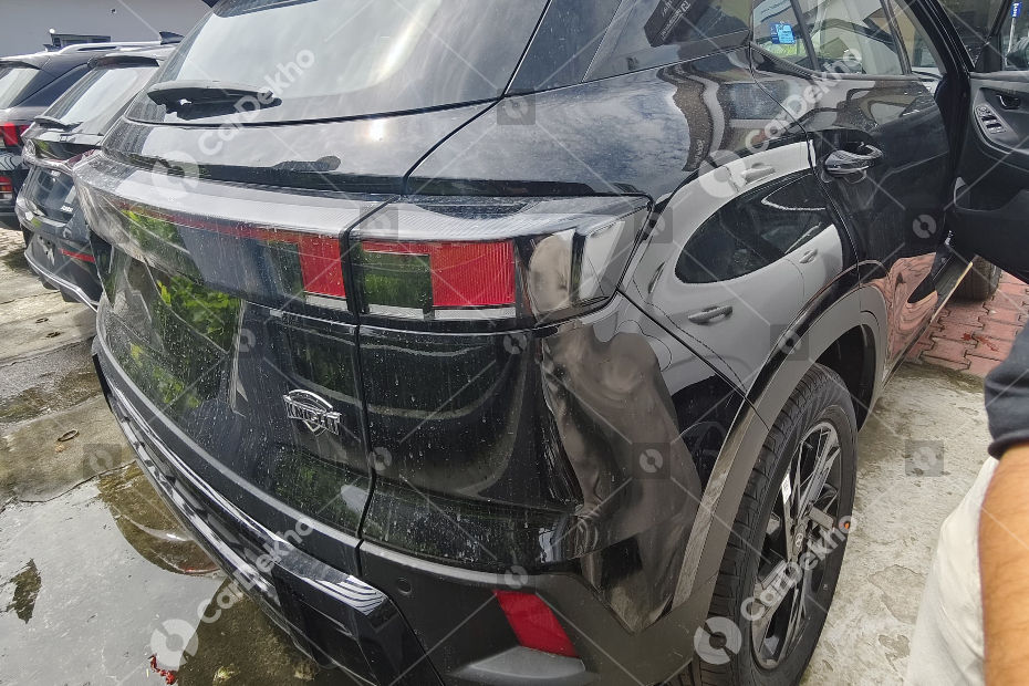 Hyundai Creta Knight Edition Detailed In 7 Images | CarDekho.com