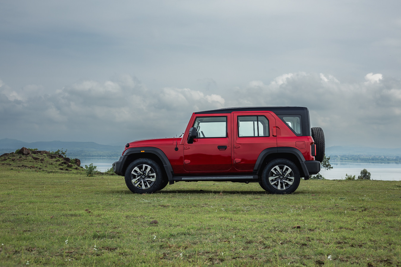 Mahindra Thar Roxx vs Hyundai Creta: New King Of Family SUVs ...