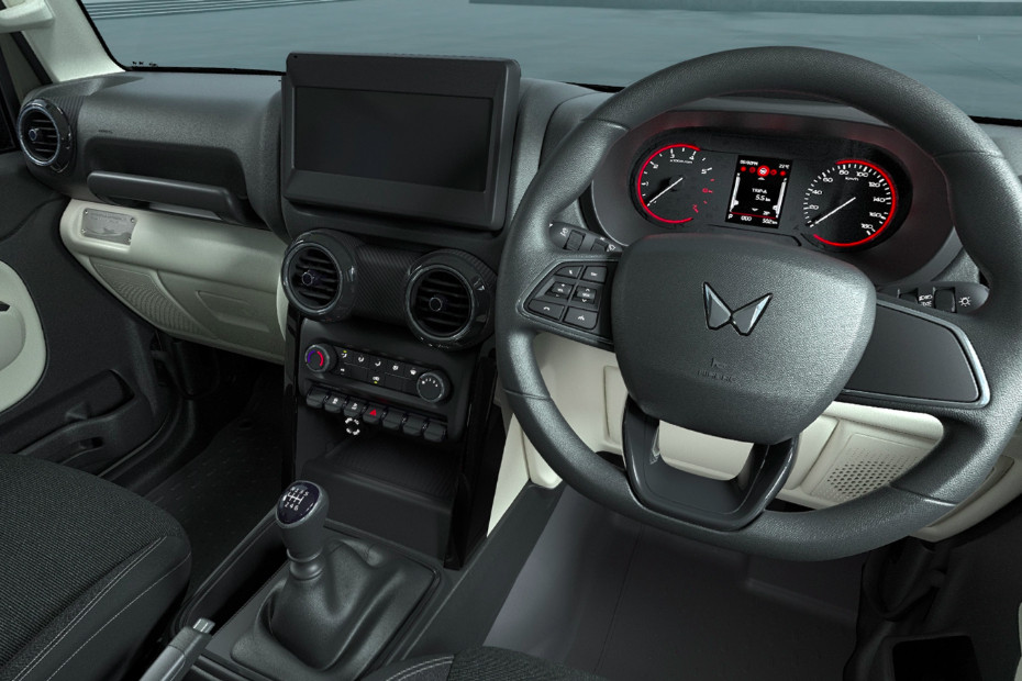 5 Door Mahindra Thar Roxx MX1 vs AX7L: Base vs Top Variant Comparison ...