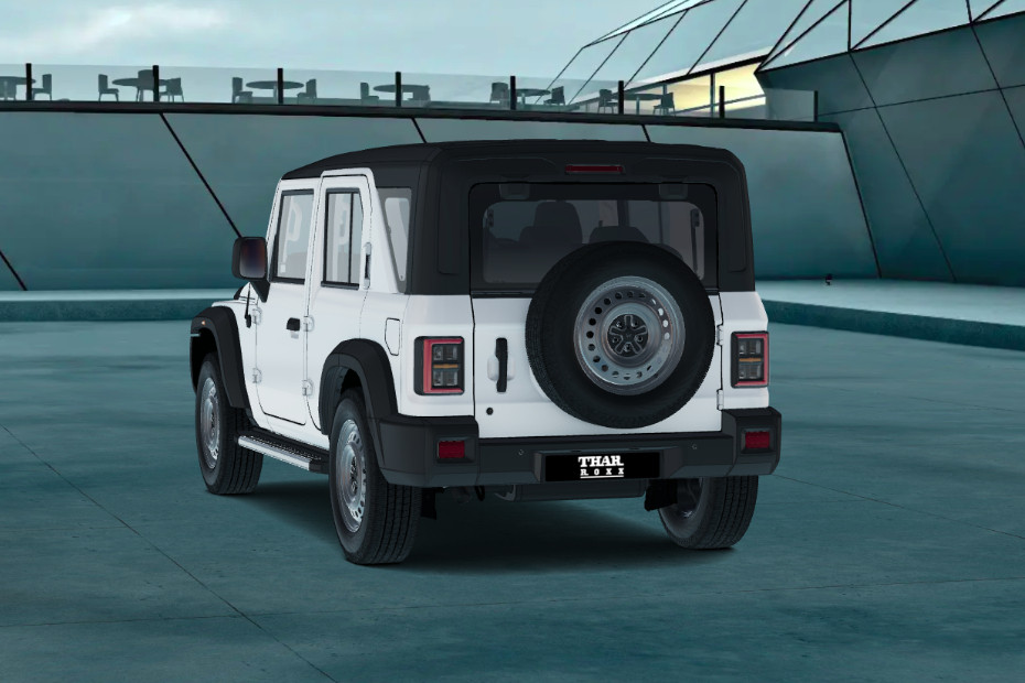 5 Door Mahindra Thar Roxx MX1 vs AX7L: Base vs Top Variant Comparison ...