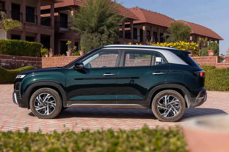 Hyundai Creta vs Creta Knight Edition: Compared In Pics | CarDekho.com