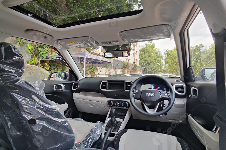 Hyundai Venue Base-spec E Plus Variant Detailed In 8 Images: Exterior ...