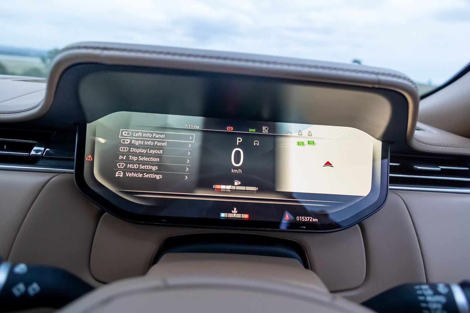 Range Rover Price - Images, Colours & Reviews