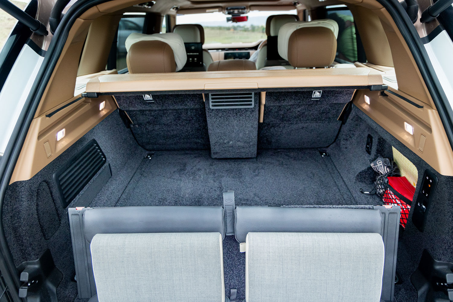 Range Rover Price - Images, Colours & Reviews
