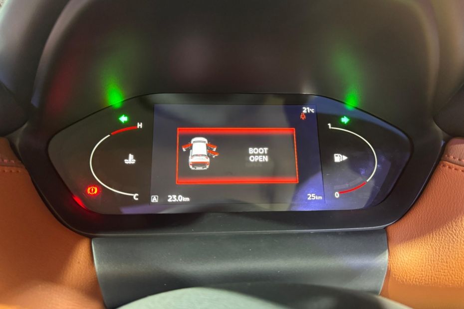 5 Features 2024 Nissan Magnite Gets Over Tata Punch: Bigger Driver’s ...