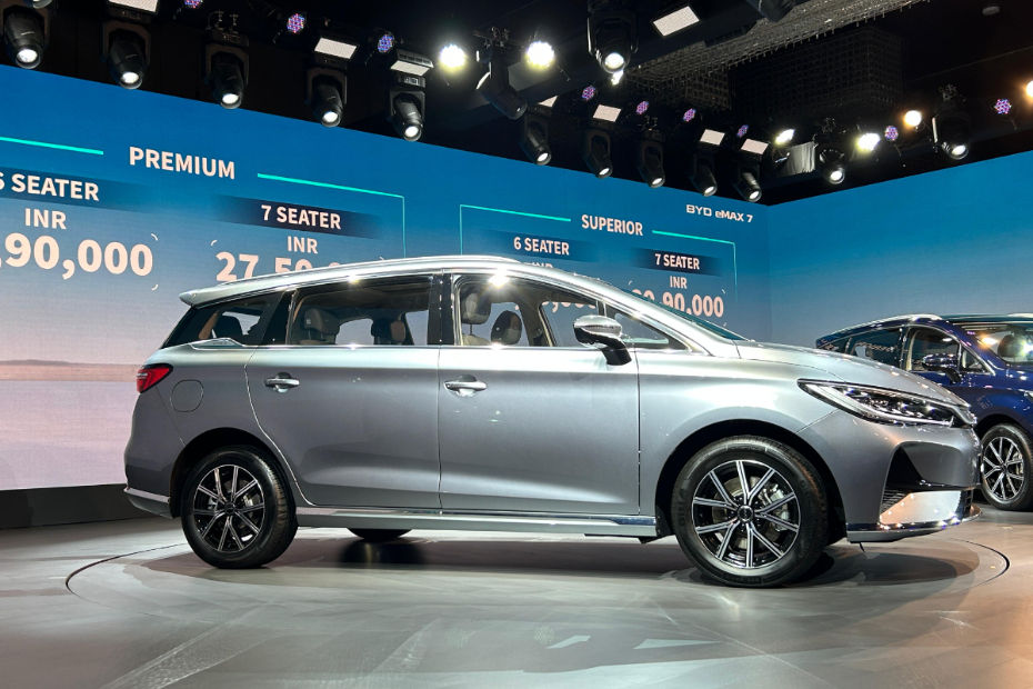 BYD eMAX 7 Explained In 15 Real-life Images | CarDekho.com
