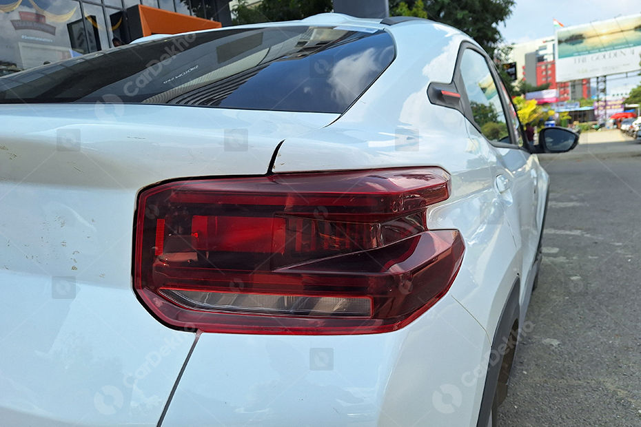 Citroen Basalt Plus Variant Explained In 15 Real-life Images | CarDekho.com