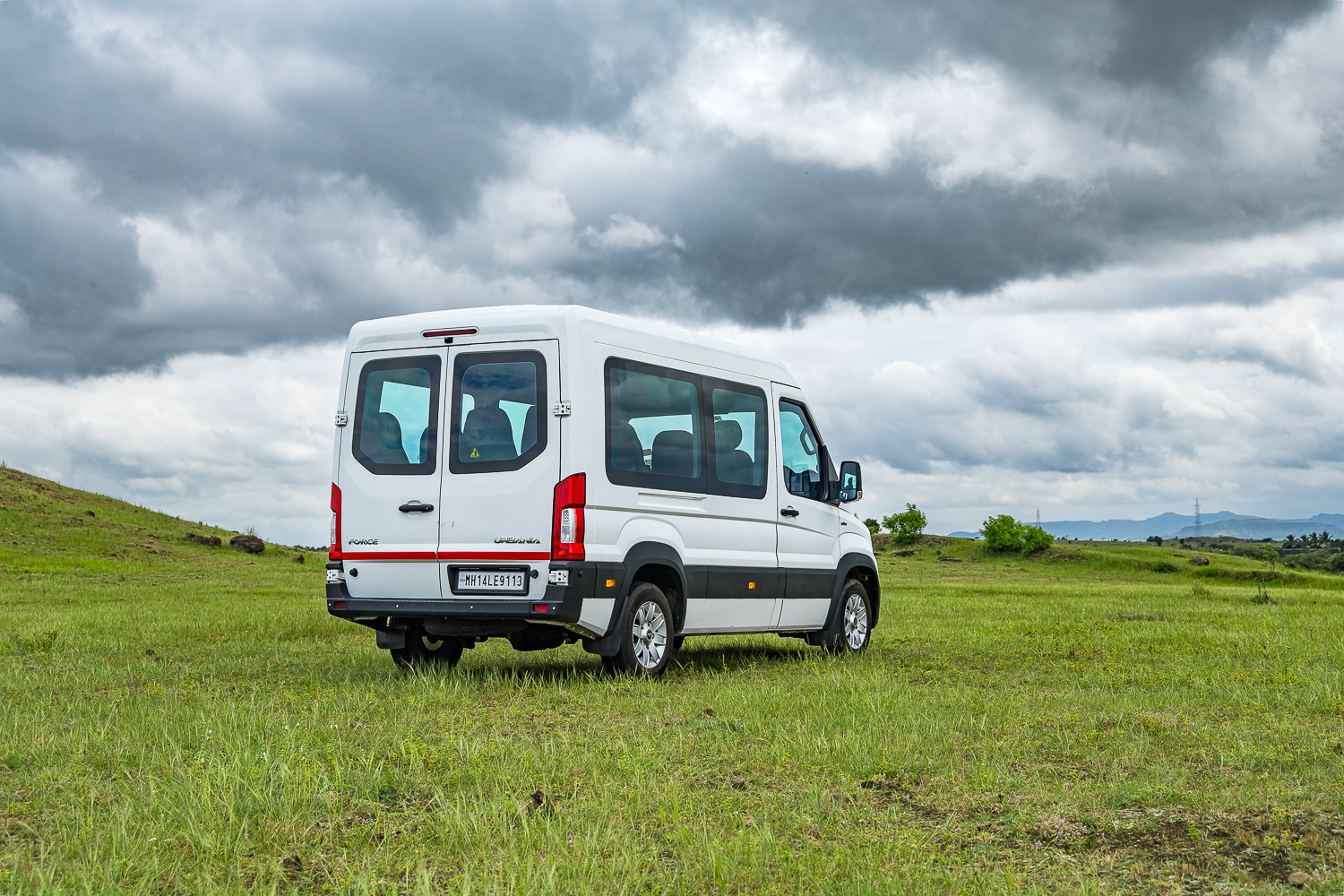 Force Urbania Price - Images, Colours & Reviews