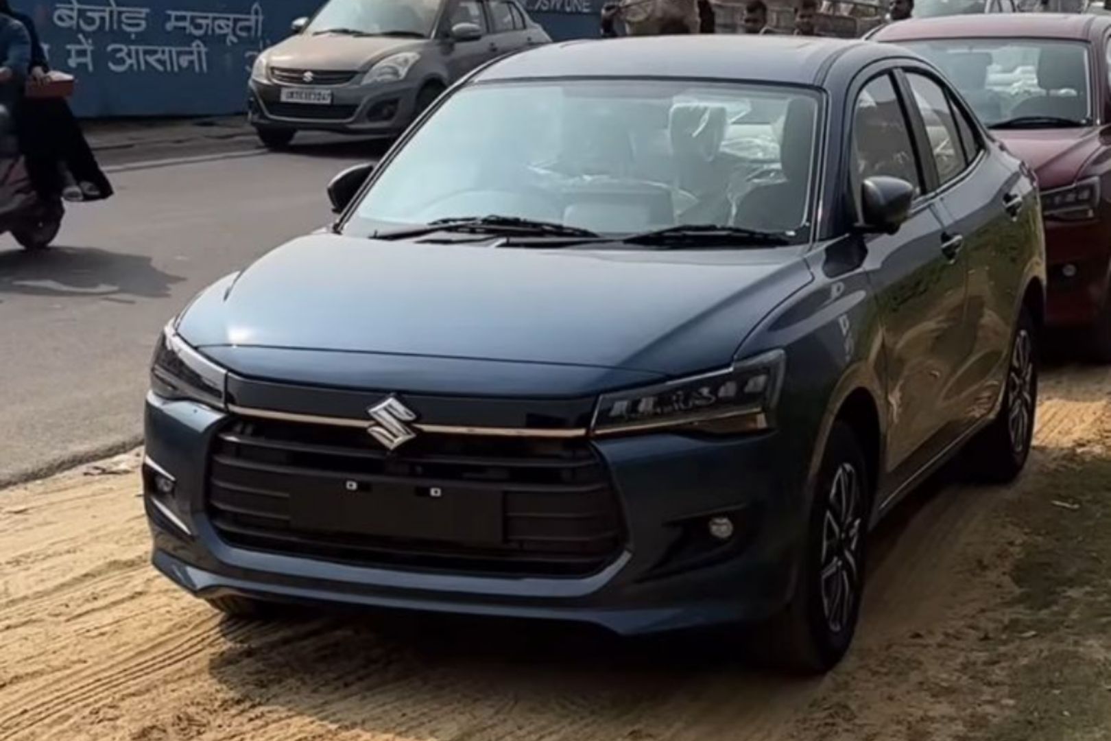 Maruti Dzire Old vs New: Exterior Design Compared | CarDekho.com