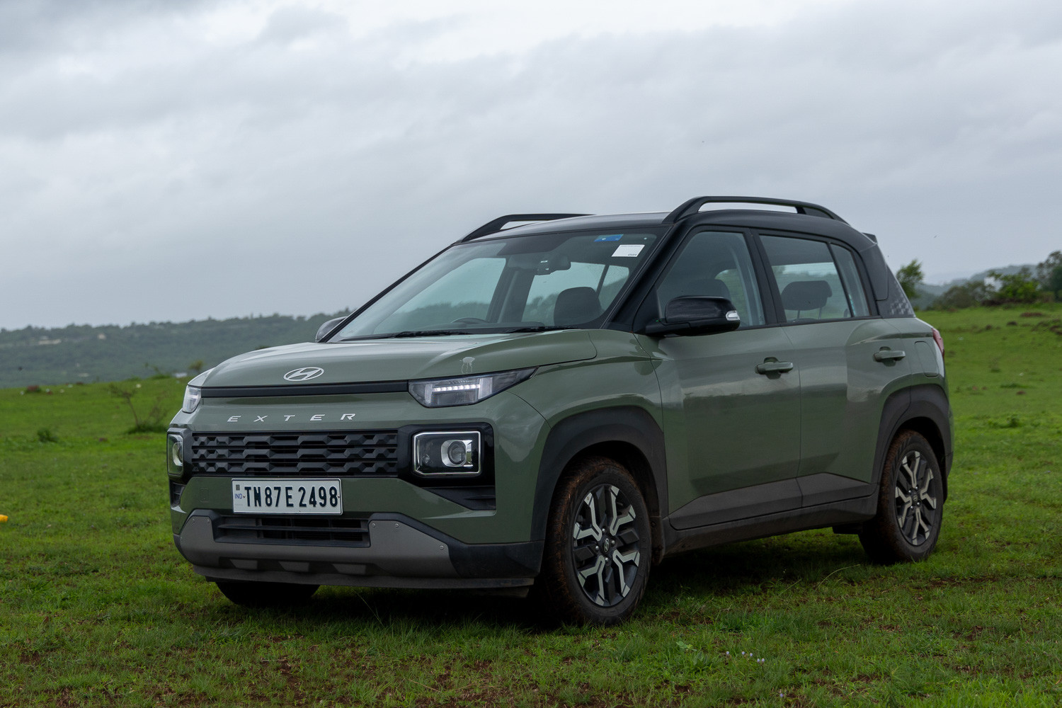 2024 Maruti Suzuki Swift vs Hyundai Exter Review: Design, Interior ...