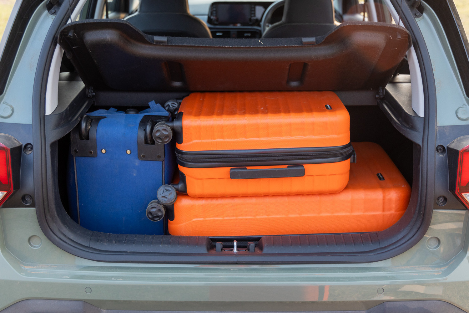 2024 Maruti Suzuki Swift vs Hyundai Exter Review: Design, Interior ...